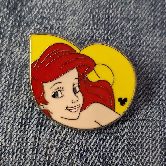 Disney | Accessories | Disney Pin Trading The Little Mermaid Ariel Sea ...